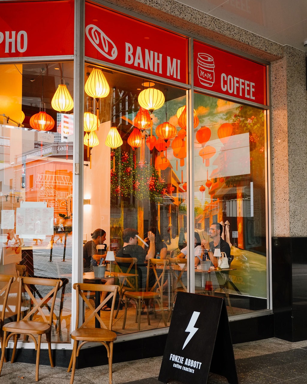 CHEAP EATS IN BRISBANE | BEST BUDGET RESTAURANTS and FOOD HOT SPOTS