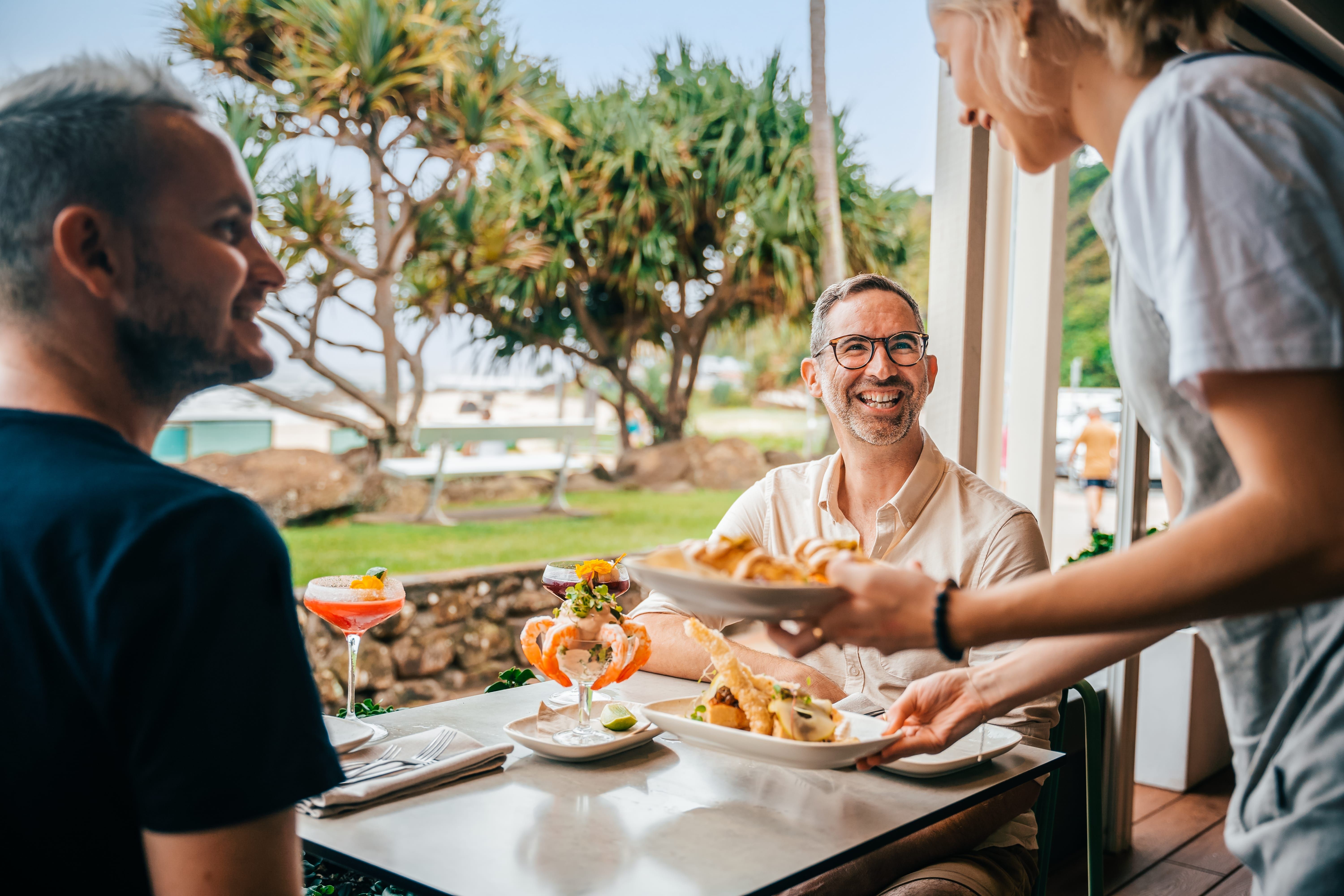 6 days to explore the iconic Gold Coast