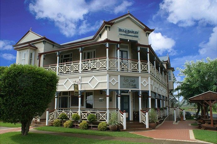 7 Best Queensland Country Pubs | Queensland
