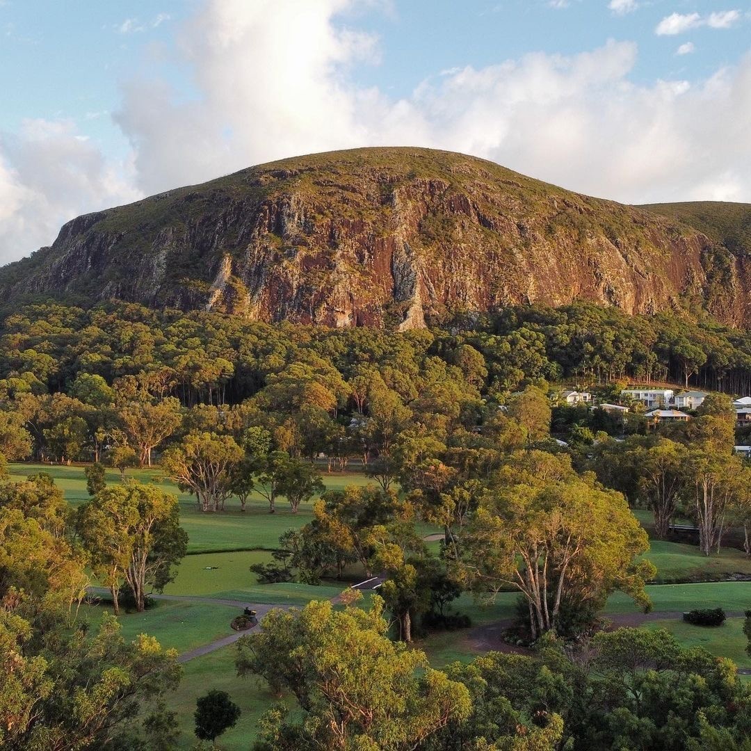 Tee off at the most beautiful golf courses in Queensland | Queensland