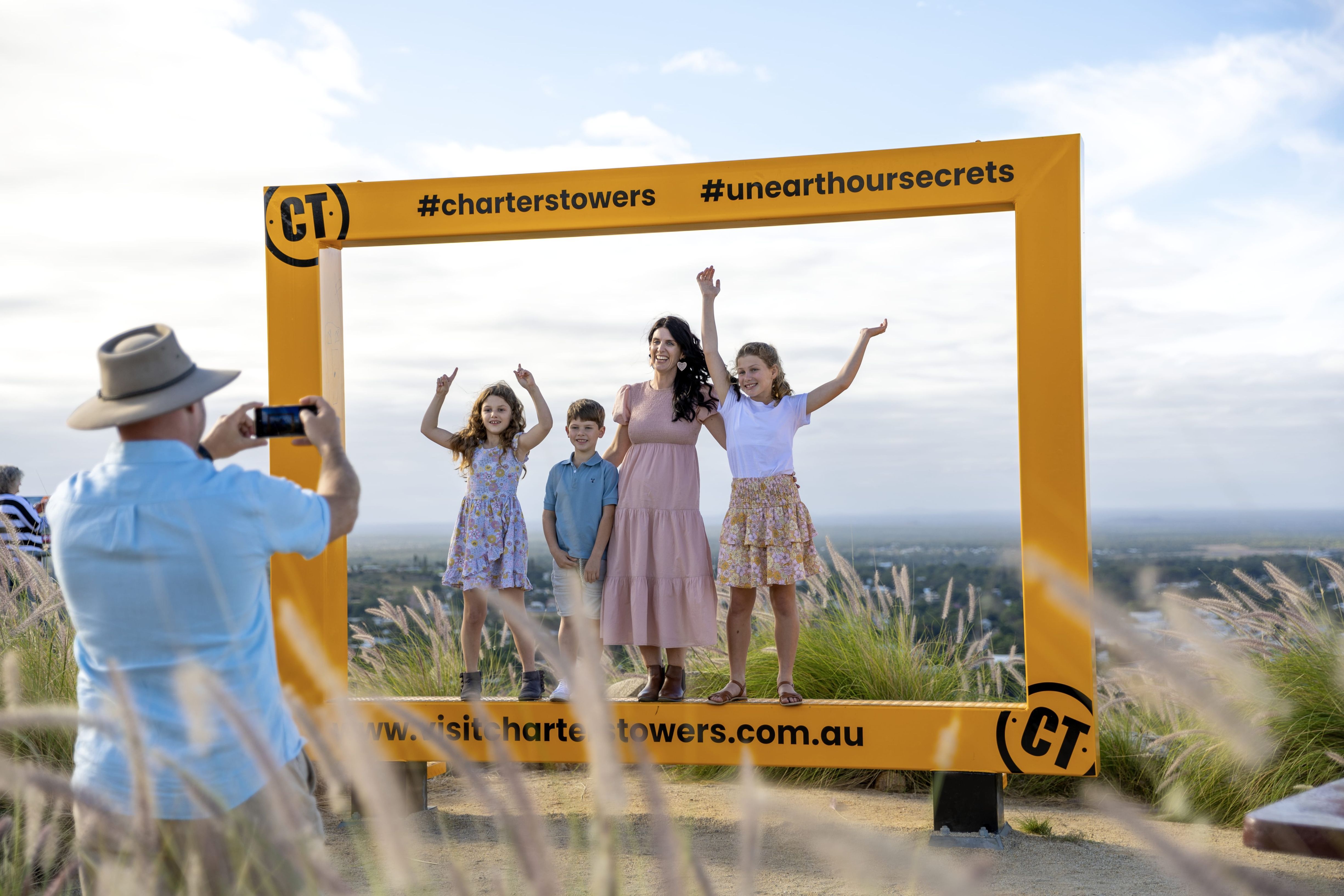 Great Inland Way family road trip | Queensland