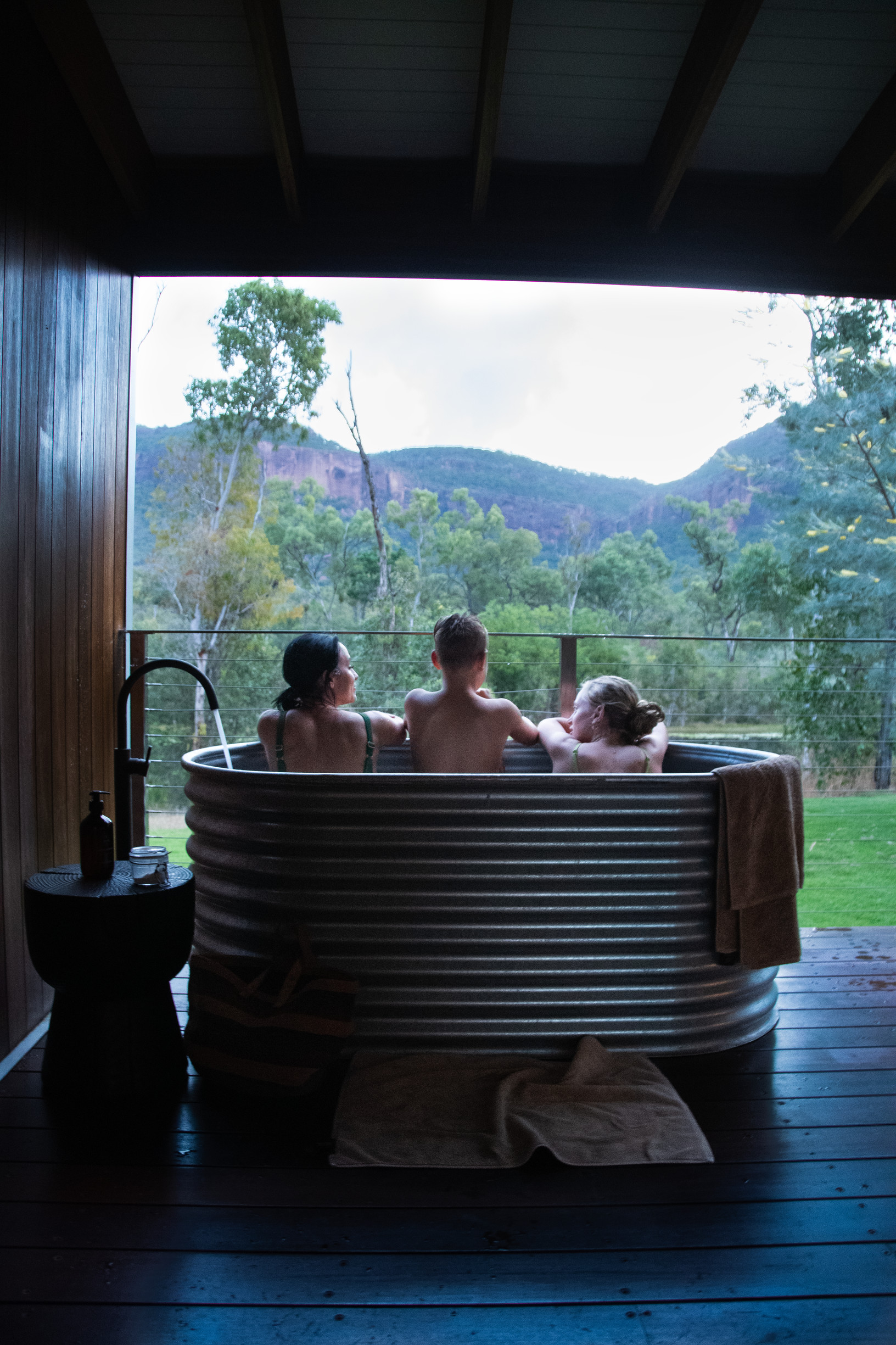 12 Queensland Bathtubs with Amazing Views - and How to Stay There ...