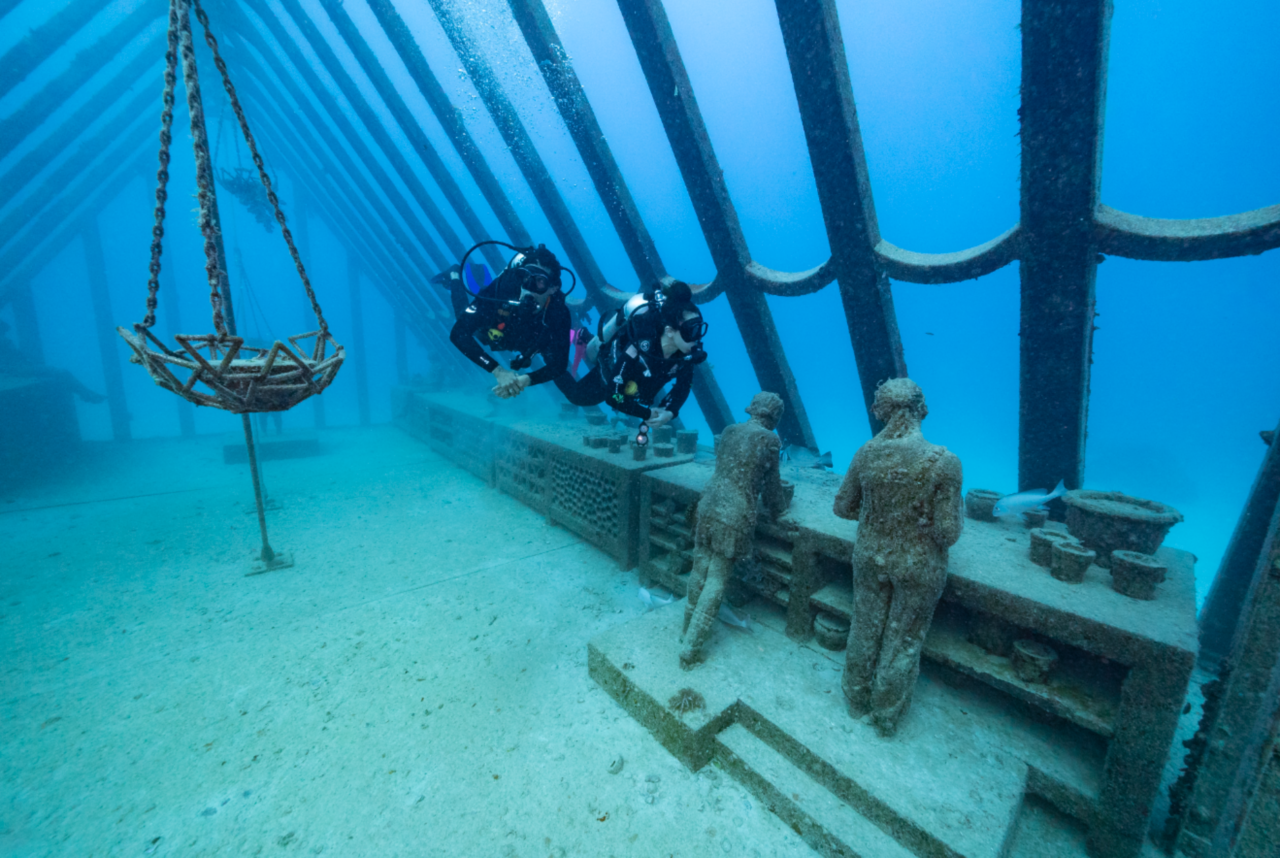 Your Guide to the Museum of Underwater Art | Queensland