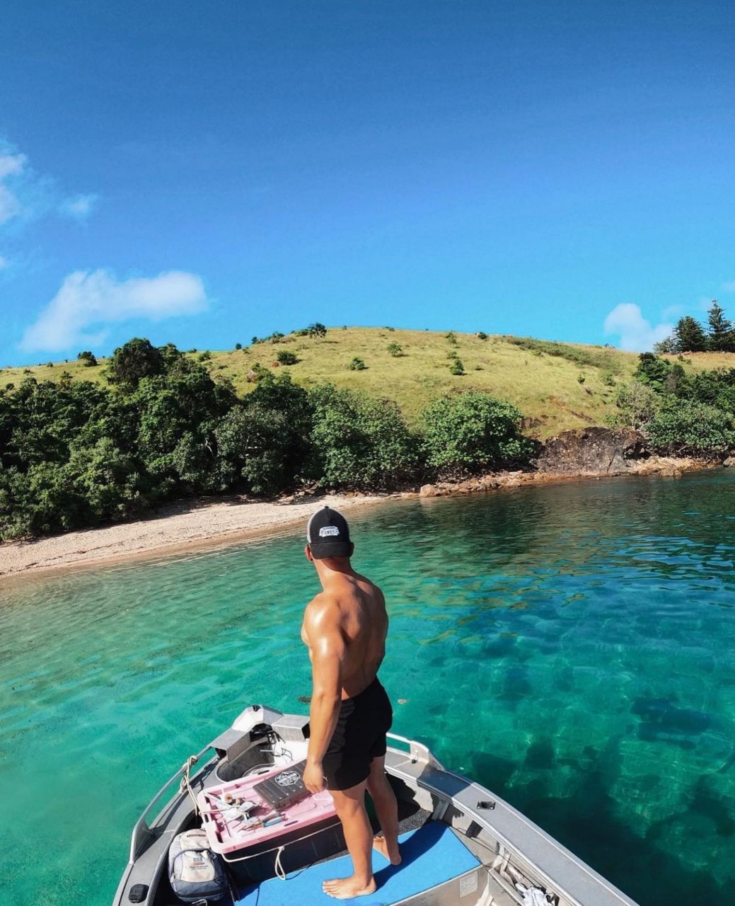 easily-book-keswick-island-with-new-website-queensland