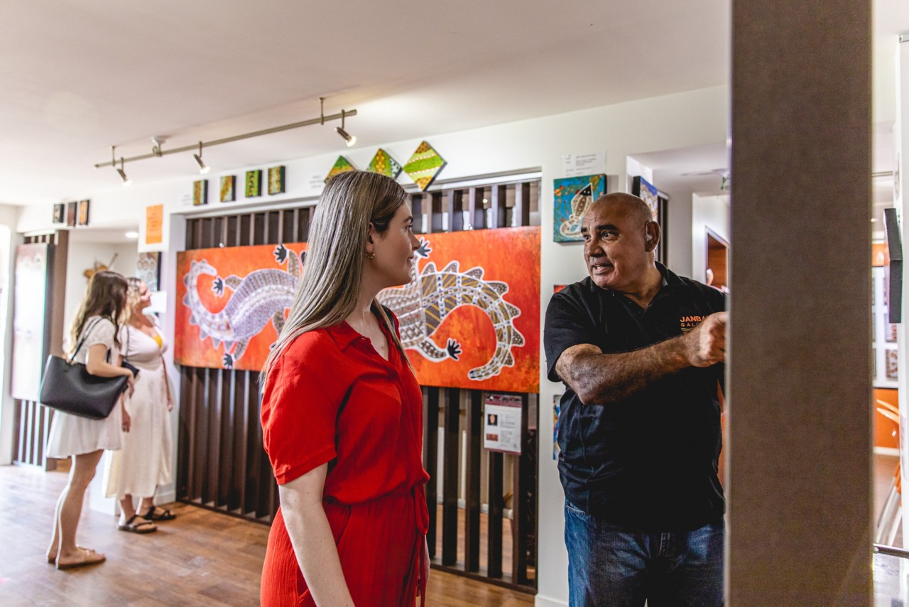 Your Guide to Aboriginal Art Galleries Around Cairns | Queensland